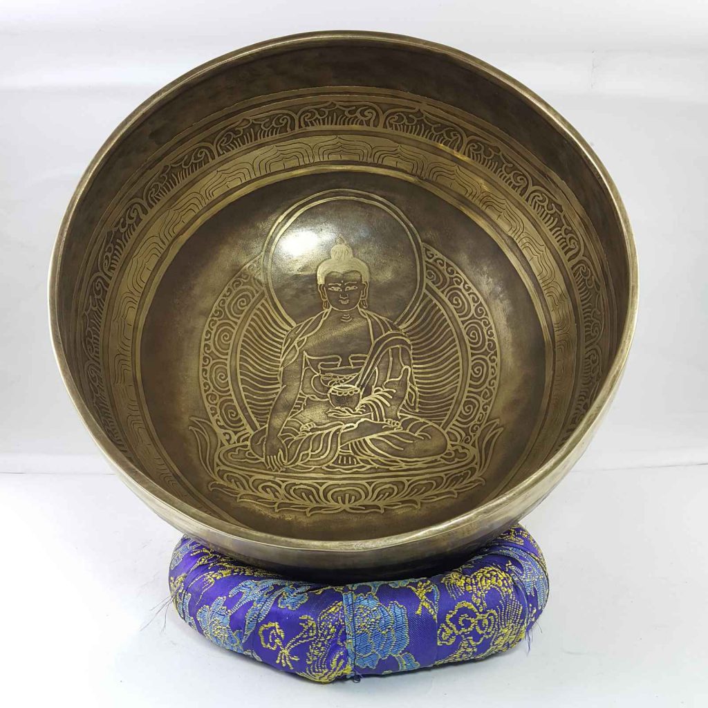 Sri yantra carved Tibetan jambati bowl • Mandalas Life